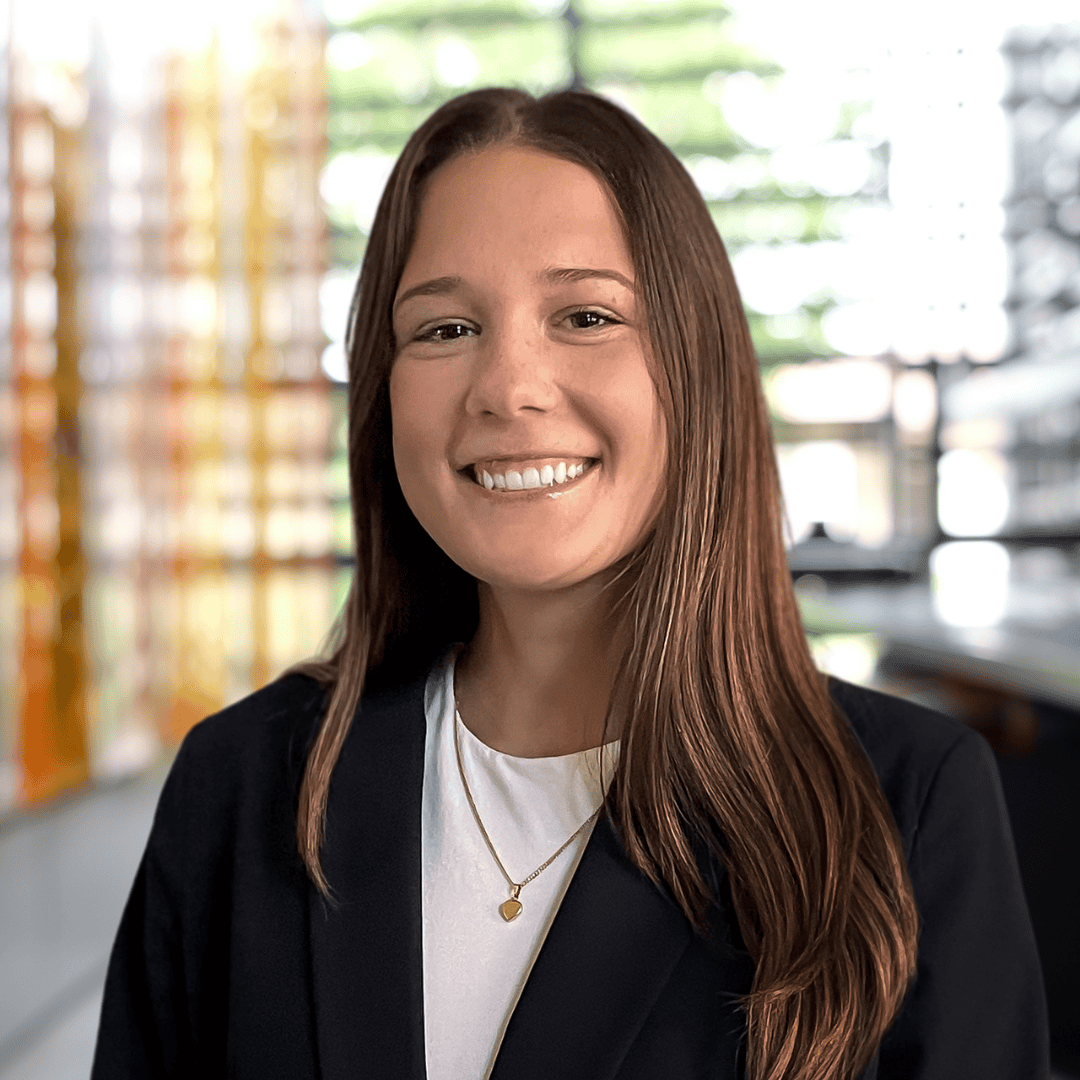 Kelly Lupa, Operations Associate | Oak Brook | Rothschild Wealth